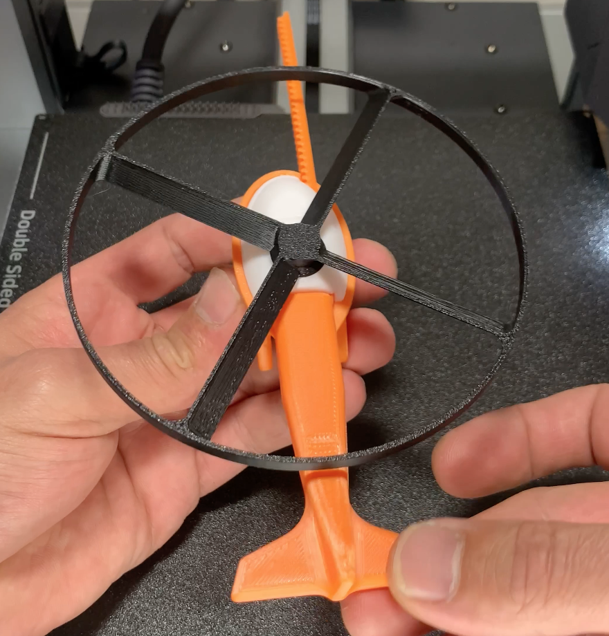 3D Printed Flying Helicopter Toy – layer by layer 3d print